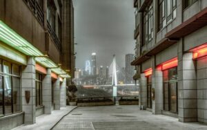 Chongqing, la Cyberpunk City futuriste qui illumine le cœur de la Chine